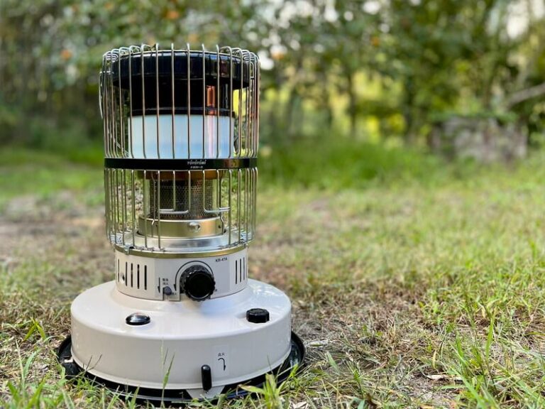 トヨトミのストーブはキャンプにおすすめ? 3年使った感想、口コミやおすすめ機種も紹介